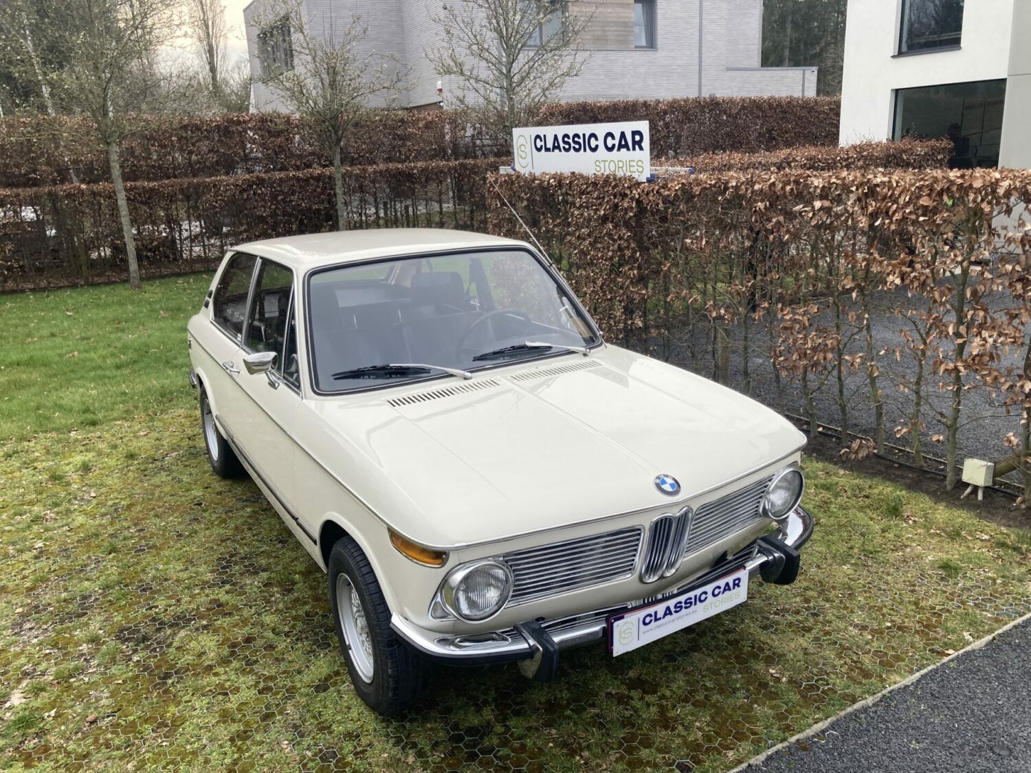 BMW 2002 touring - Classic Car Stories Antwerpen