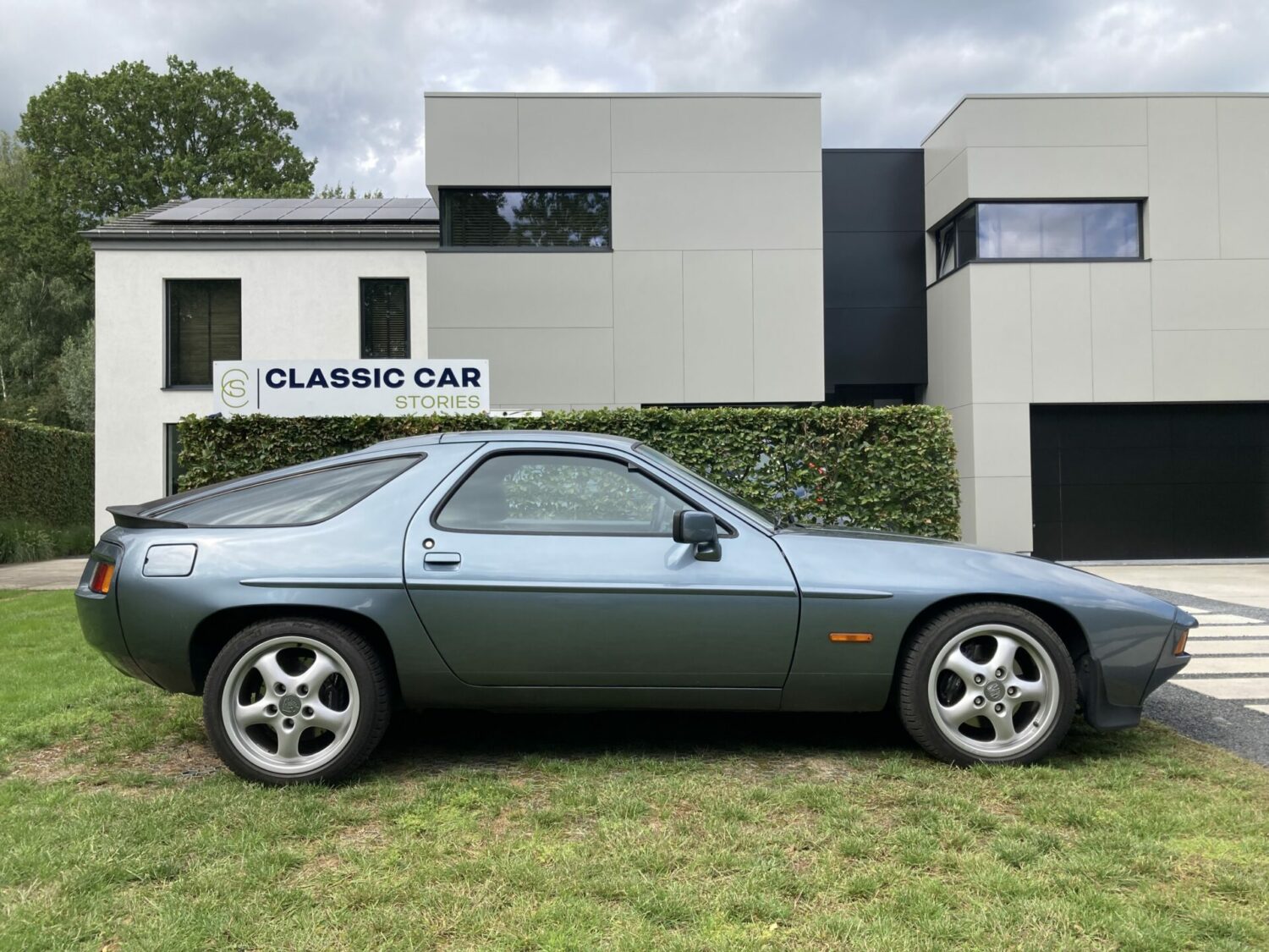 Porsche 928 S - Classic Car Stories Antwerpen
